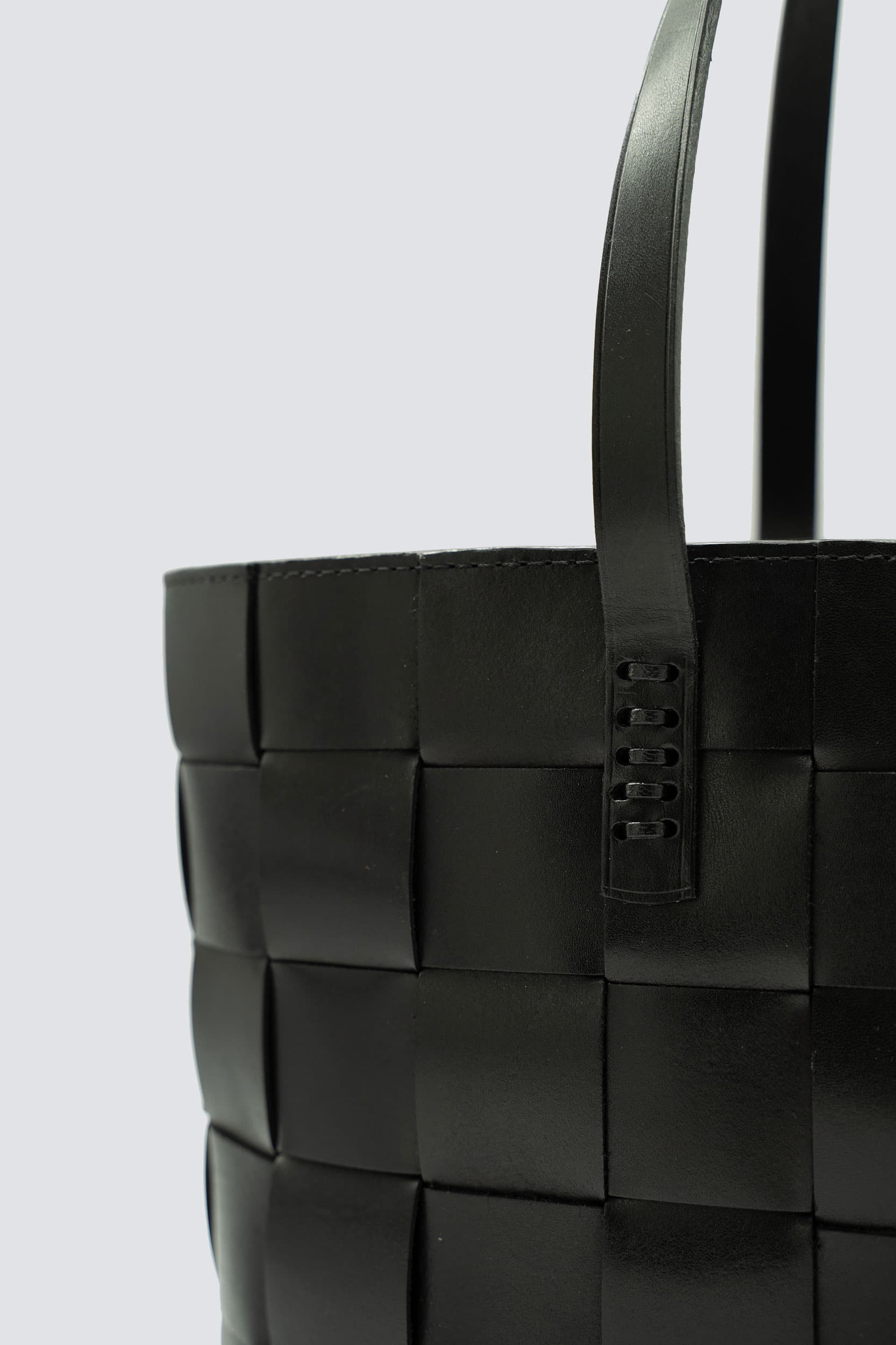 Dragon Diffusion - Japan Tote Black Woven Leather Bag